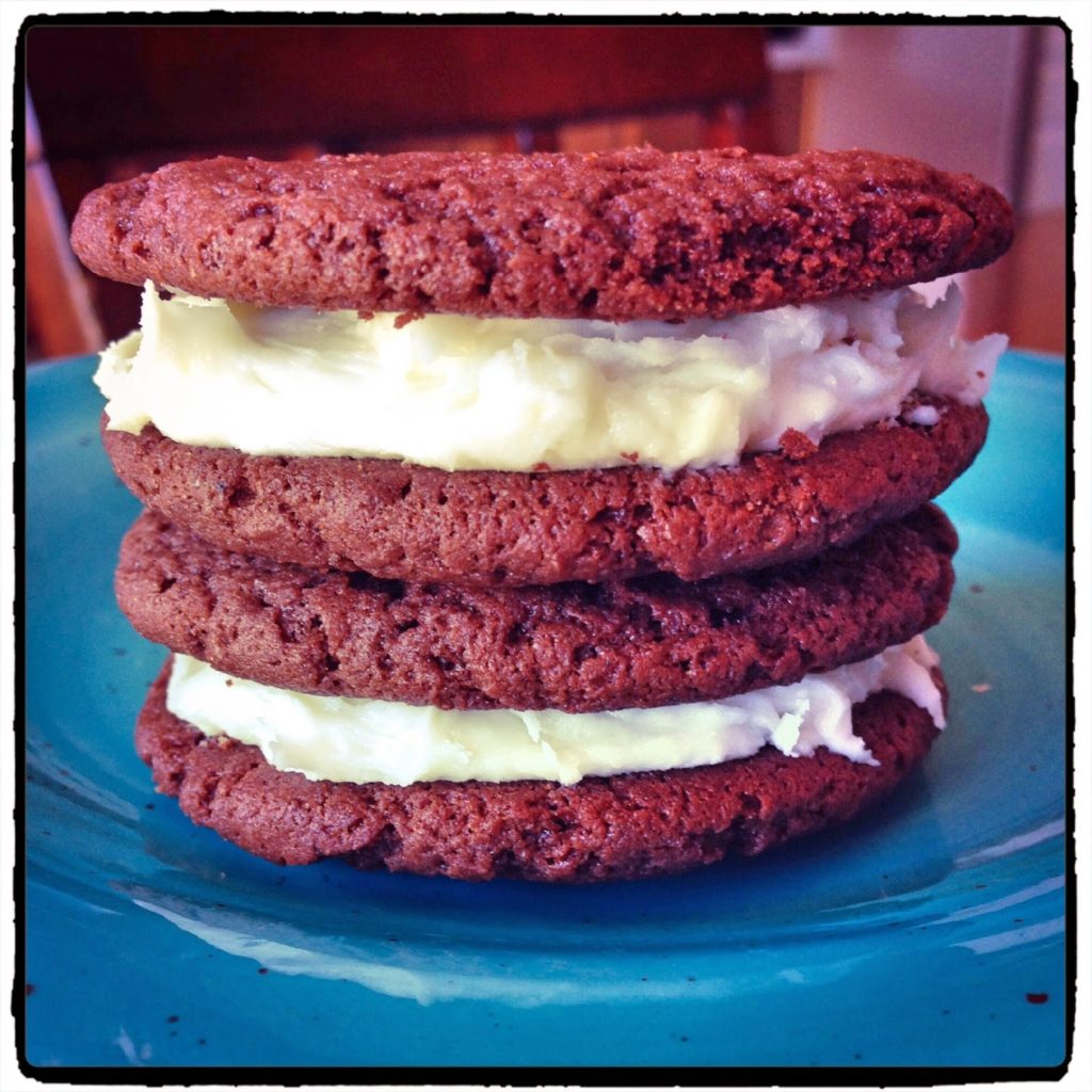 Homemade Cake Mix Oreos | Donuts2Crumpets