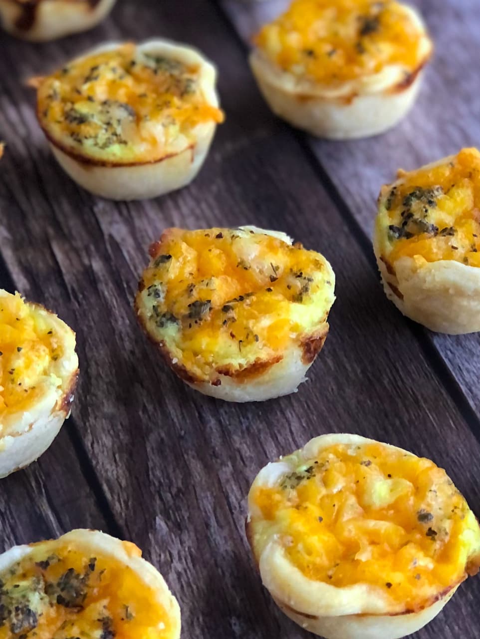 Mini Cheesy Quiche Bites | Donuts2Crumpets