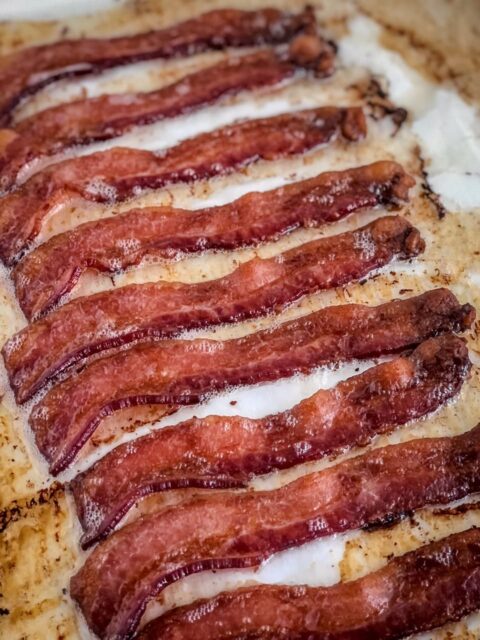 How To Cook Crispy Bacon In The Oven | Donuts2Crumpets
