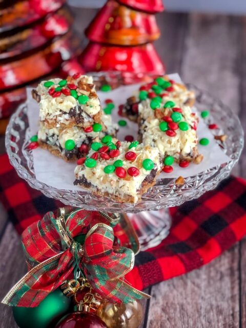 Christmas Seven Layer Magic Cookie Bars | Donuts2Crumpets
