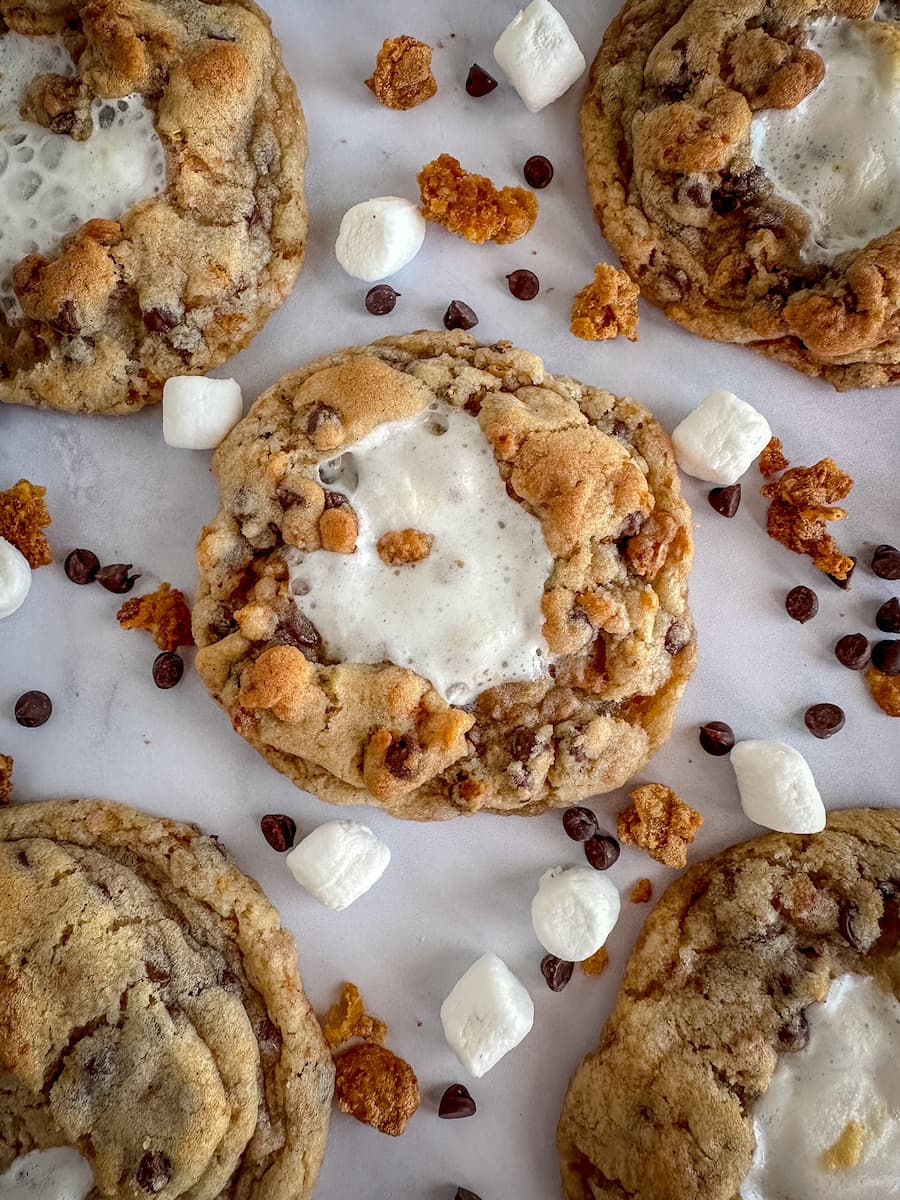 Cornflake Crunchie Cookies (Extra Gooey) | Donuts2Crumpets